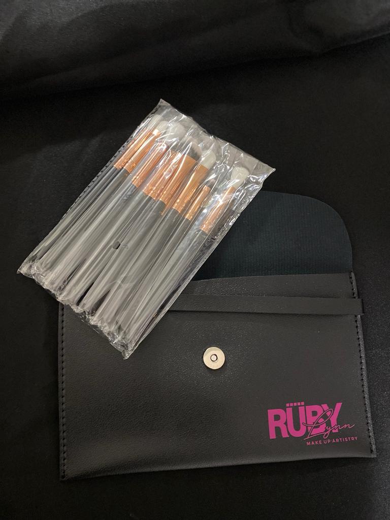 Brush set – Ruby Lynn Cosmetics